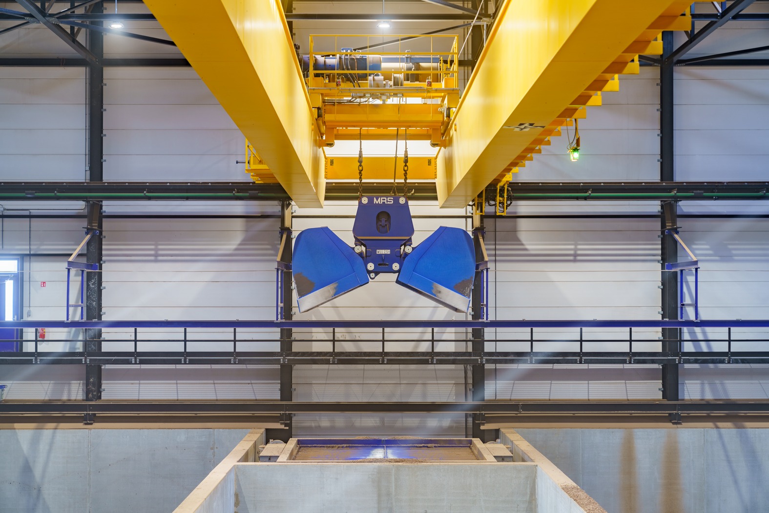 Puente grúa de proceso - Unimaq Perú